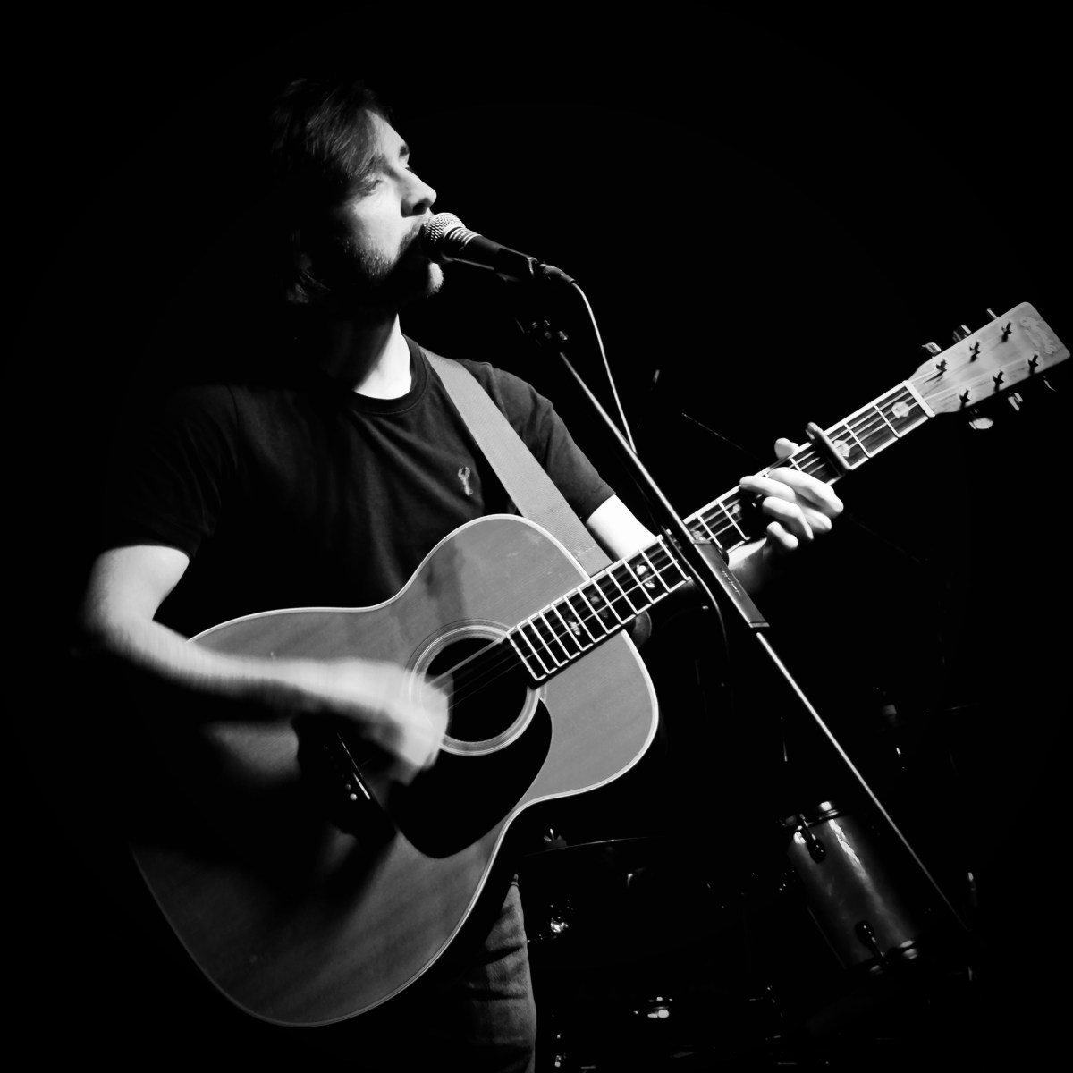 ISAAC NEILSON – Flying – Cosmonauta Radio